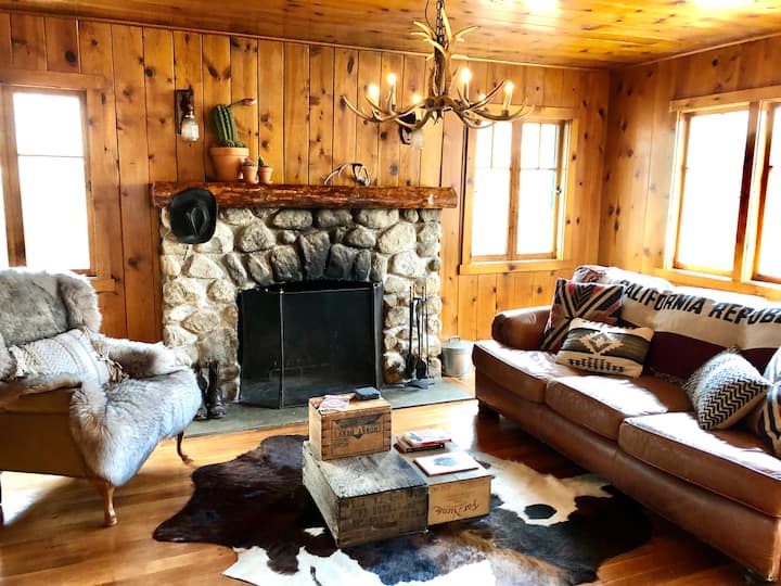 #1 Location In Town. Spa. Historic Cowboy Cabin. - Idyllwild-Pine Cove, CA