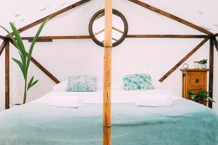 Amigos Surf Camp - Couple Glamping Tents - Comillas