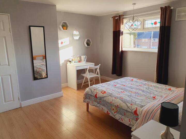 Warrington Holiday Rentals & Homes - England, United Kingdom | Airbnb