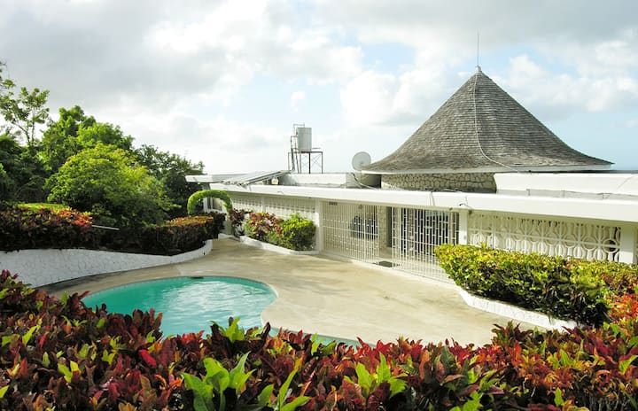 High View Villa Overlooking Montego Bay - Montego Bay