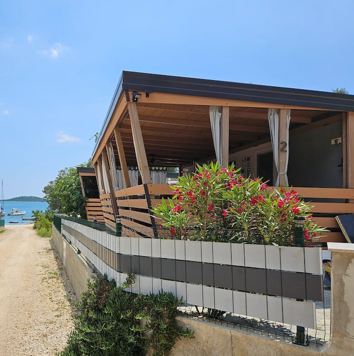 Seaside Luxury And Spacious Camping House - Gin - Murter