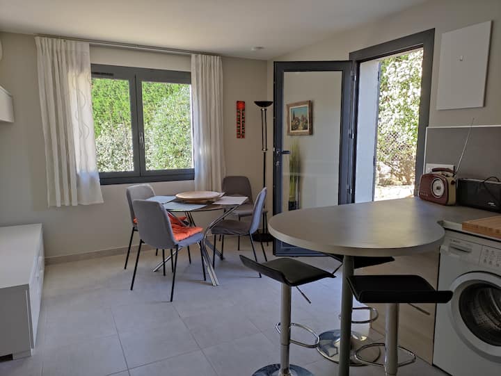 T2 50 M2 Rez De Jardin Dans Villa Bandol - Le Castellet