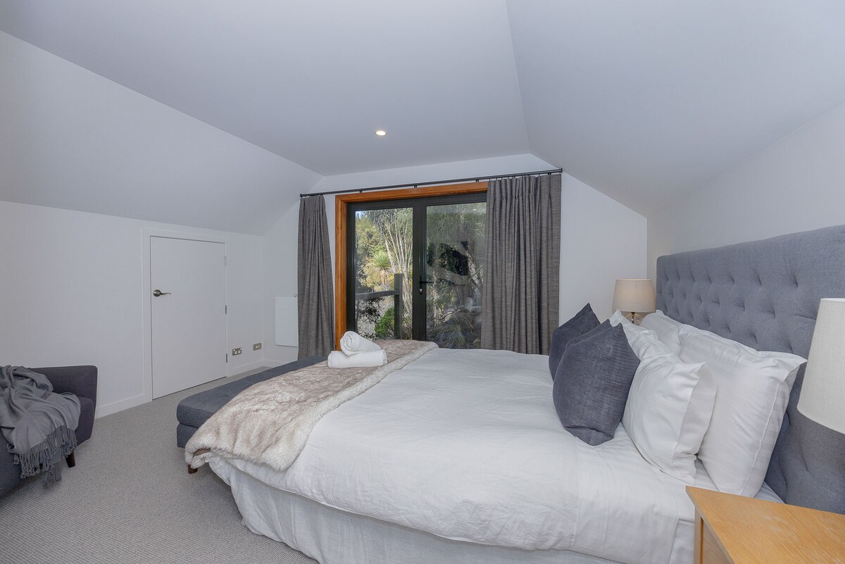 Lake Hawea View - Houses for Rent in Wanaka, Otago, New Zealand - Airbnb