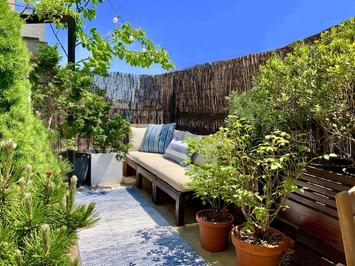Duplex Penthouse W/ Sky Garden - 2 Br /2 Baths - New York