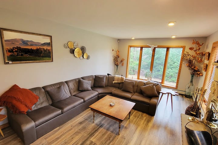 7br The Twin Mountain River House & Guest House! - Bethlehem, NH