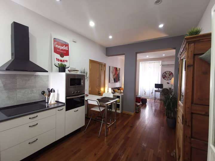 Tu Rincón En El Corazón Del Madrid De Las Letras - Madrid