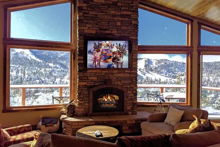 Bear Mountain Views, Hot Tub, Gorgeous Luxury Home - Big Bear Lake, CA