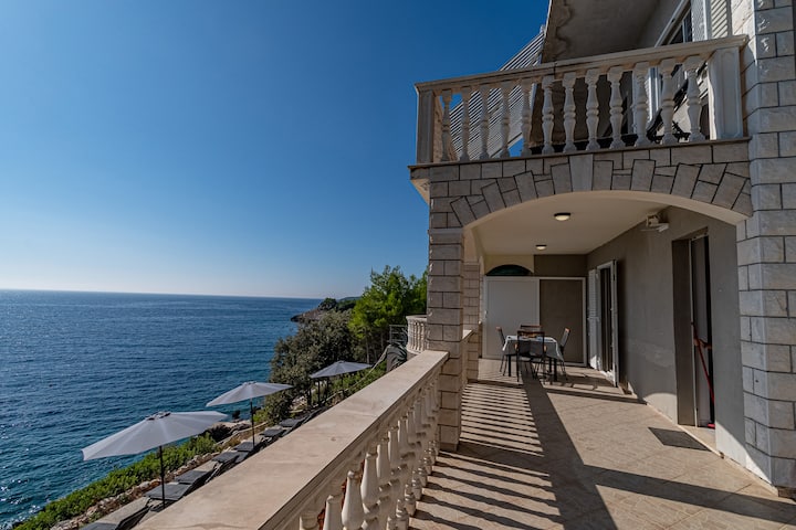 One Room Apartment(a1), 15m From The Sea, Seaview - Smokvica