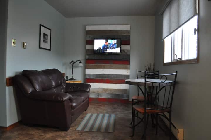 Jacuzzi  Suite - Gros Morne National Park Of Canada