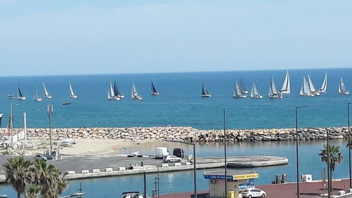 Bellissima T2 Fronte Mare, Porto E Spiaggia A Canet Arredati A Nove Appartamenti Rifatti In Totale - Canet-en-Roussillon