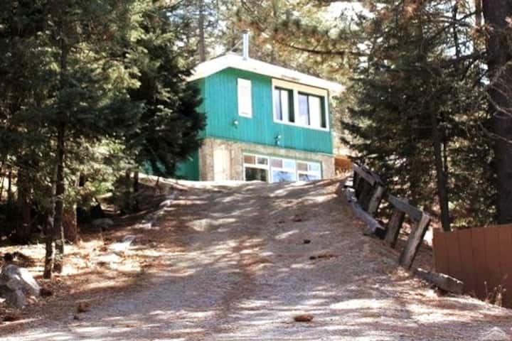 Off Grid, 10 Acre Estate In The Mountains! - Tehachapi, CA