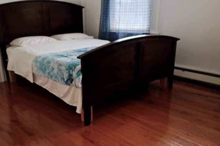 Private Room With Individual Bathroom - The Bronx, NY