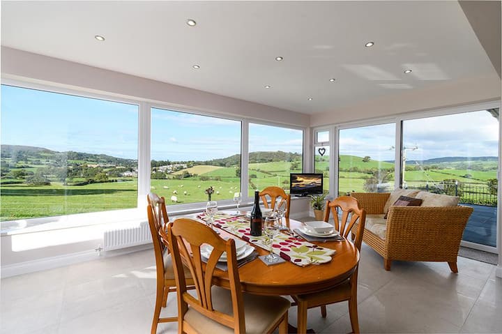 Bwthyn Tan Dderwen, Countryside Cottage Near Conwy - Conwy