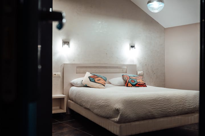 Les Fleurines - Chambre Classique Double - Villefranche-de-Rouergue