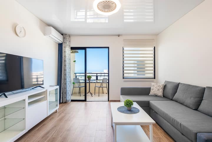 Recently Re-decorated, Close To The Beach + Wifi - Tenerife