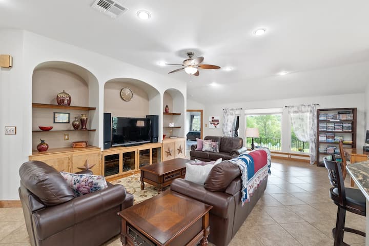 *Creek Side Retreat* - Dripping Springs, TX