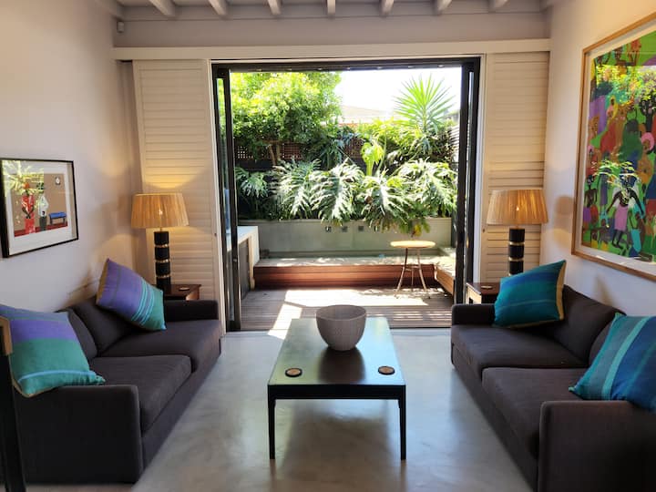 92 Waterkant Street - 4star With Plunge Pool - Cape Town