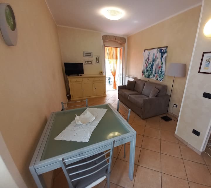 Deux Pieces Pres Du Centre Et Des Plages - Alassio