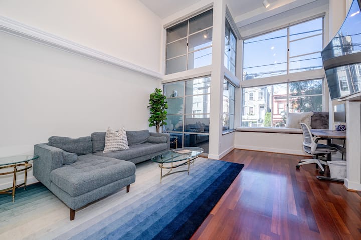 Light-filled, Two-level Loft In The Mission - San Francisco, CA