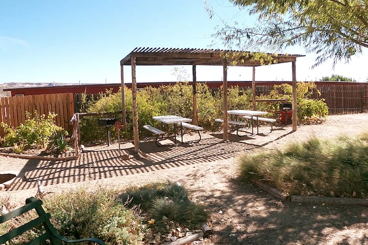 Canyons Of Escalante Rv Park Cabin 2 - The Ruess - Escalante, UT