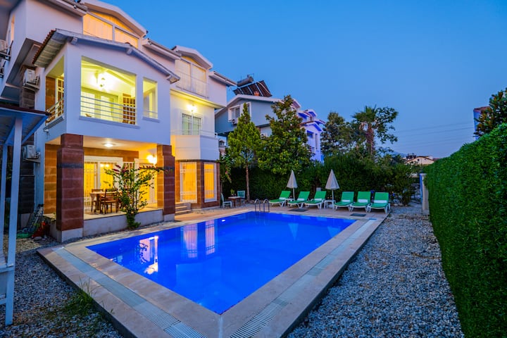 Infinity White Diamond Villa - Fethiye