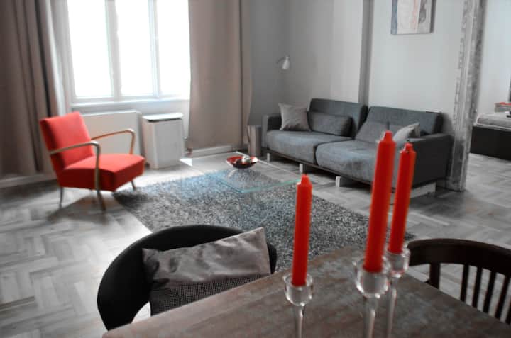 Quiet Place In The Party District - Budapest