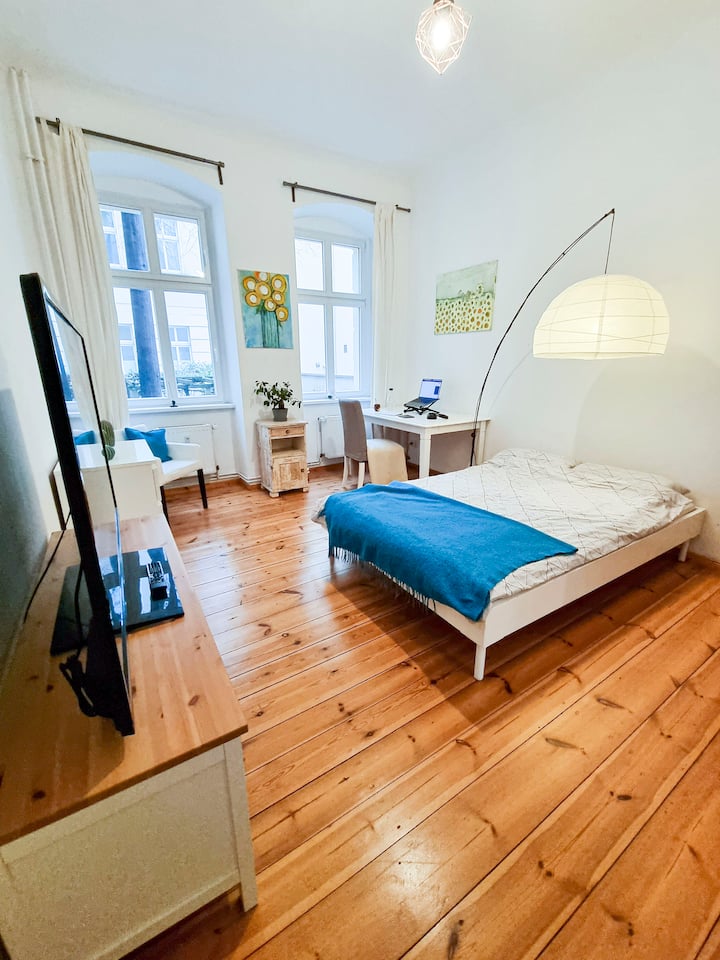 Spacious Room In Prenzlauer Berg - Berlin