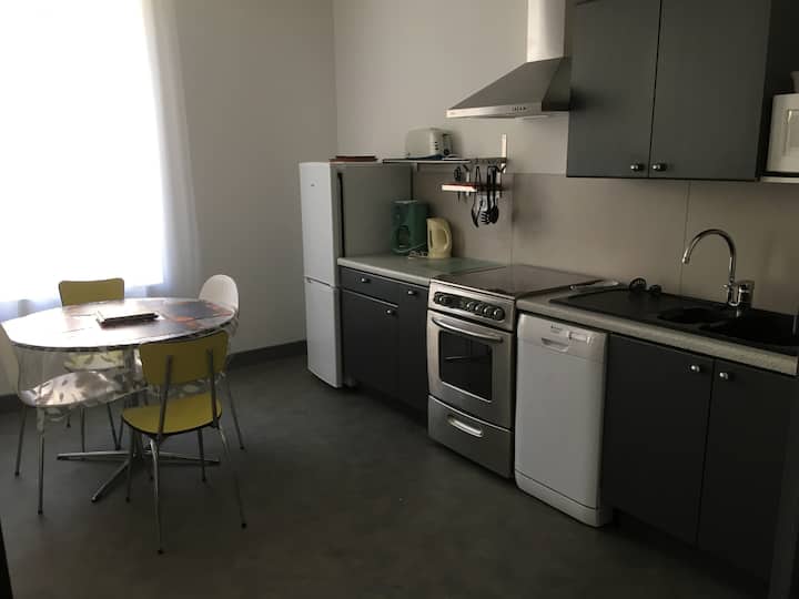 Bel F3 Très Lumineux Refait à Neuf - Vichy