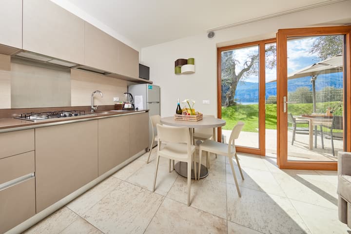 Jeneker Apt - Outdoor Terrace, Garden, Lake View - Monte Baldo