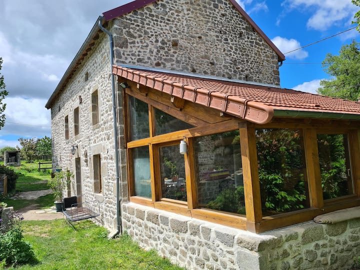 Grande Maison Creusoise à 1 Km D Un éTang - Creuse