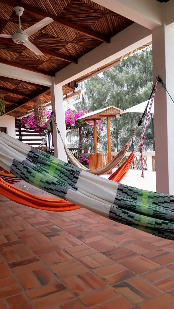 Casamia Punta Blanca  (A 80 Metros De La Playa) - Ecuador