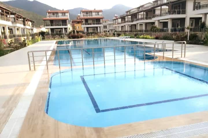 Roza Villas Güzelçamlı Kuşadası Havuzlu Villa 17 - Davutlar
