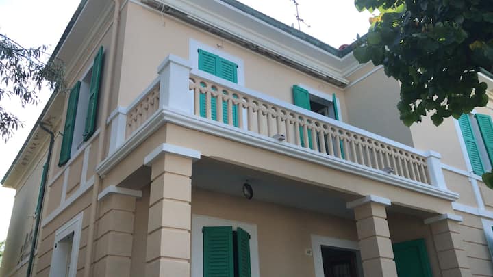 Appartamento In Casa Sul Lungomare Di Senigallia - Senigallia