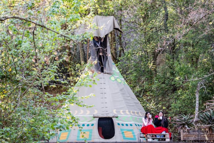 The Magical Teepee Experience! Earth (4/4) - Hogsback