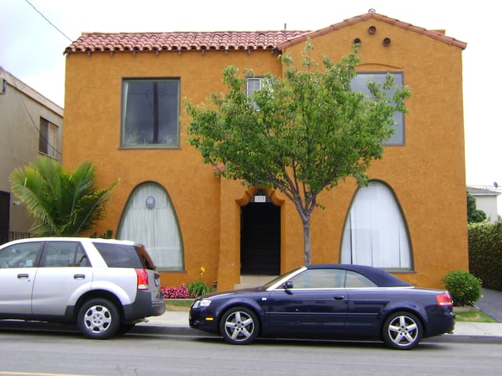 Long Beach Live And Work Apartment -