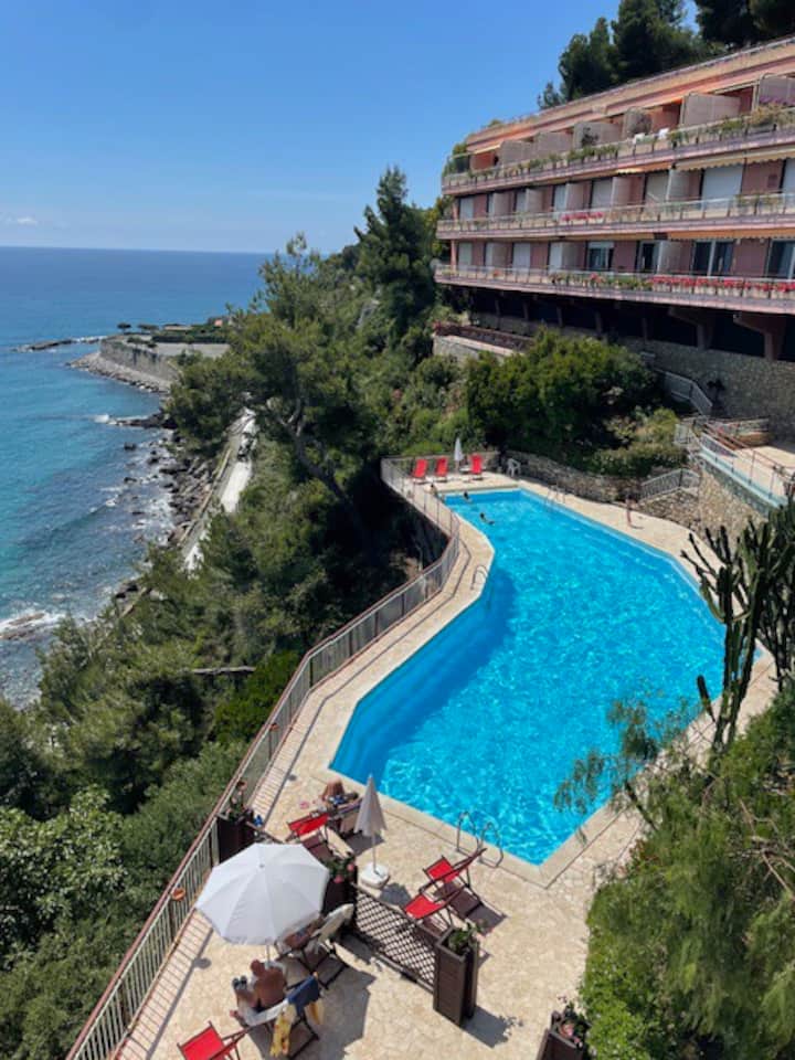 Charming Seaside - Private Beach - Pied Dans L’eau - Alassio