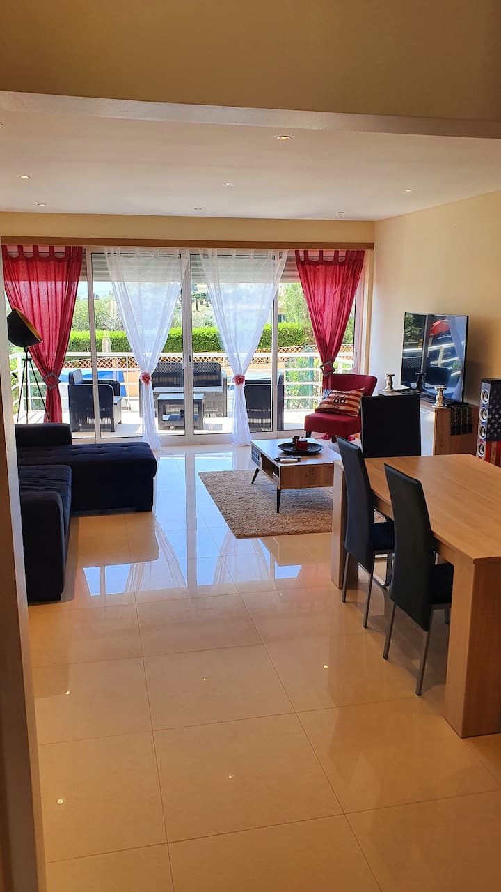 Duplex Em Condomínio  (Piscina, Vista Mar/campo) - Albufeira