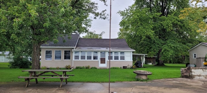 Cayuga Lakefront House - Seneca Falls, NY