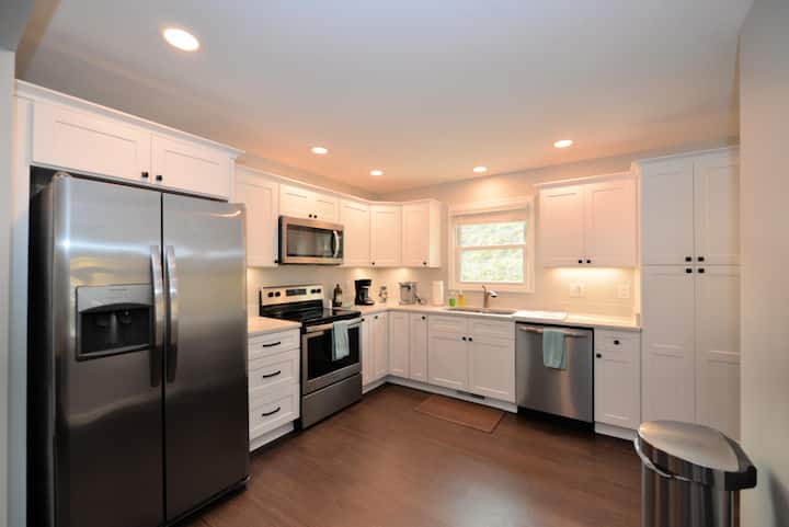 *Sylva Escape* - 3 Min To Downtown/10 Min To Wcu! - Sylva, NC