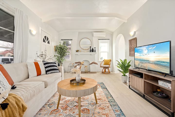 1920s Inglewood Near Lax • Sofi • Parking • W/d - El Segundo, CA