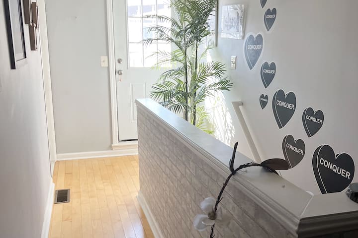 House On Hope: Smart Home With Patio & Balcony - Philadelphia, PA