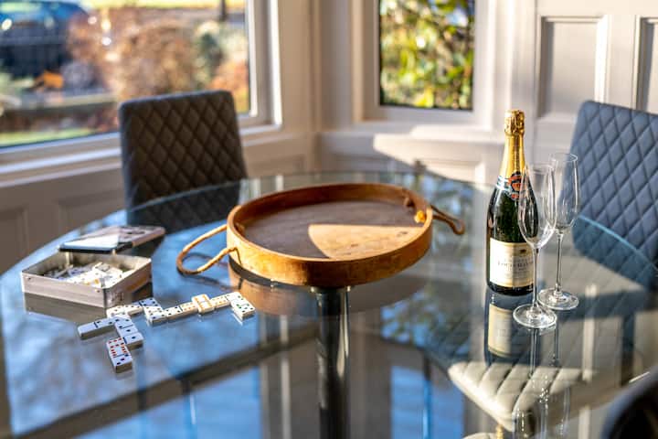 Knutsford - No1 The Manse - Luxury Apartment - Northwich