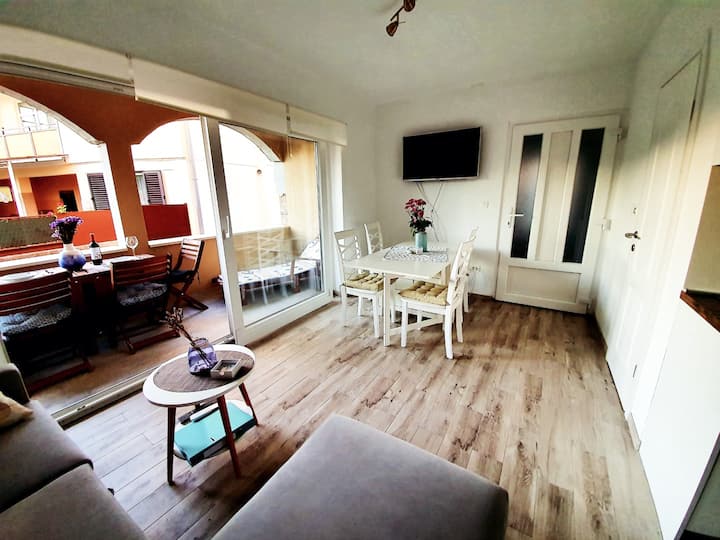 Holiday Apartment Petra - Pirovac - Tisno