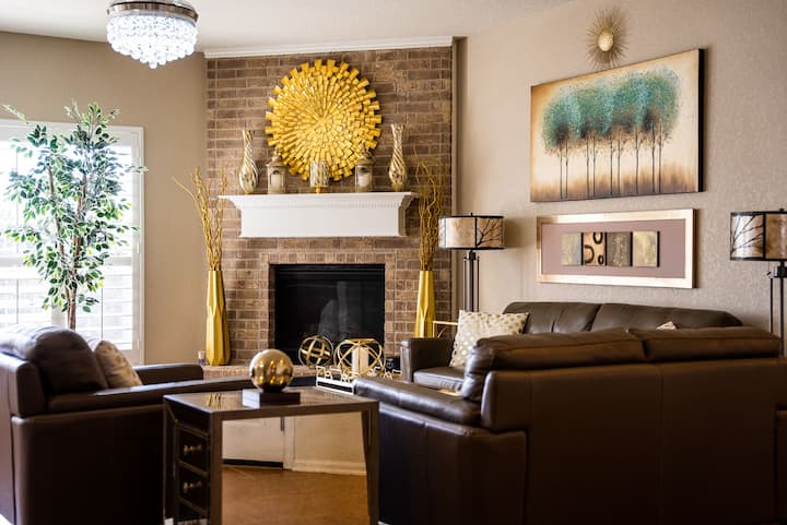 Luxurious Two-story Home Near La Cantera/rim - Terra Mont – San Antonio