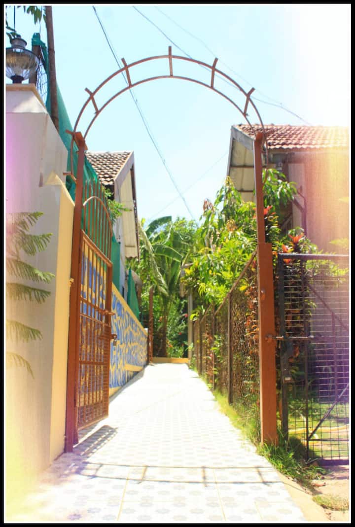 Lonavala: Spacious Cottage With 3 Secured Bedrooms - Lonavla