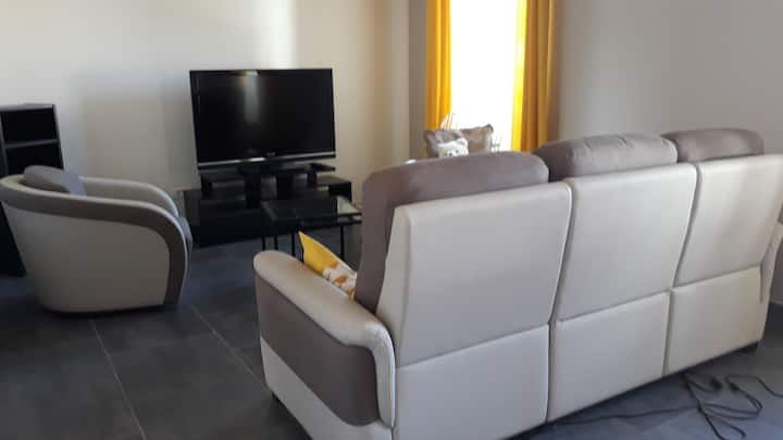 Curistes Et Vacanciers - Espelette