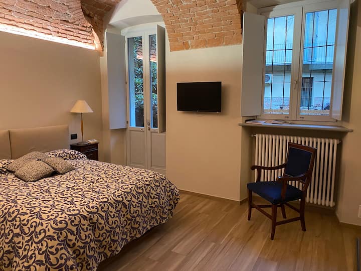Vicolo San Giuseppe 8 A - Nel Centro Storico - Alba