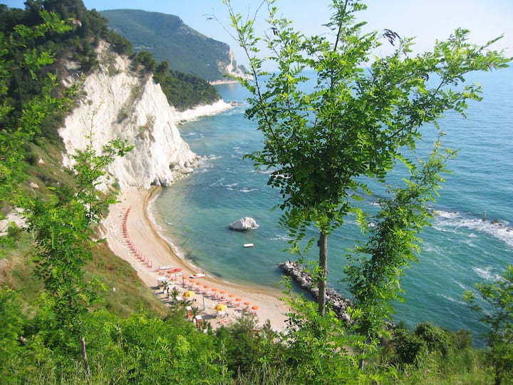 "Zenzero" Stanza Bagno E Cucina A Numana Spiaggia - Numana
