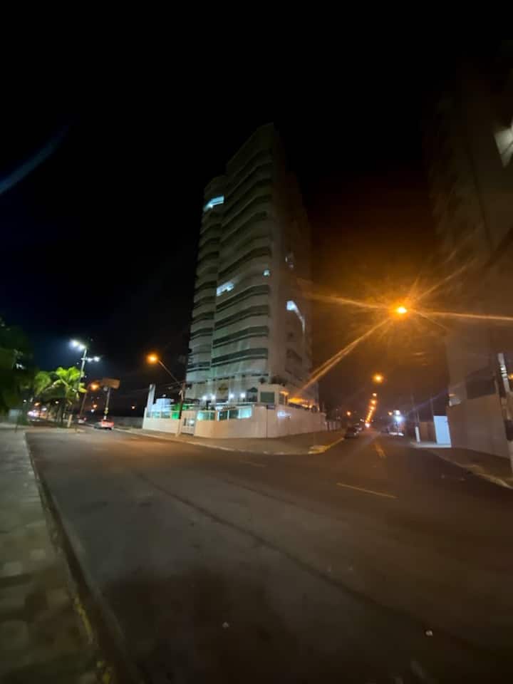 Apto Pé Na Areia E Ar Condicionado E Churrasqueira - Praia Grande