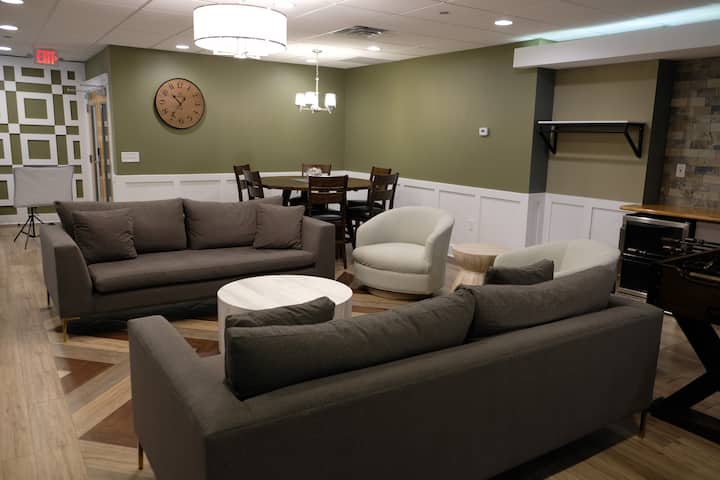 Cozy Handicap Accessible Suite - Apple Valley, MN